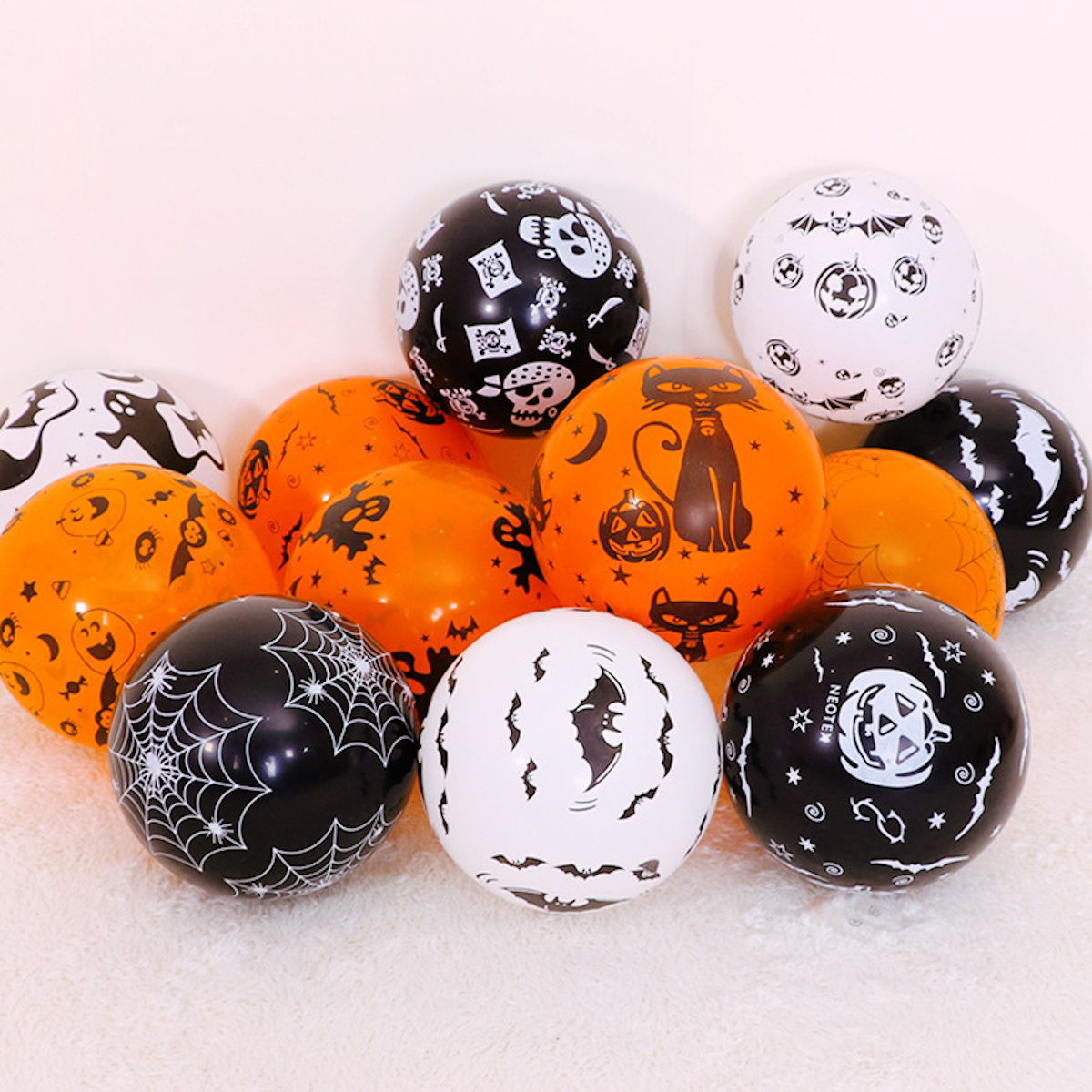 50PCS 12'' Latex Balloon for Halloween Party Bat Ghost Spider Web Colo ...